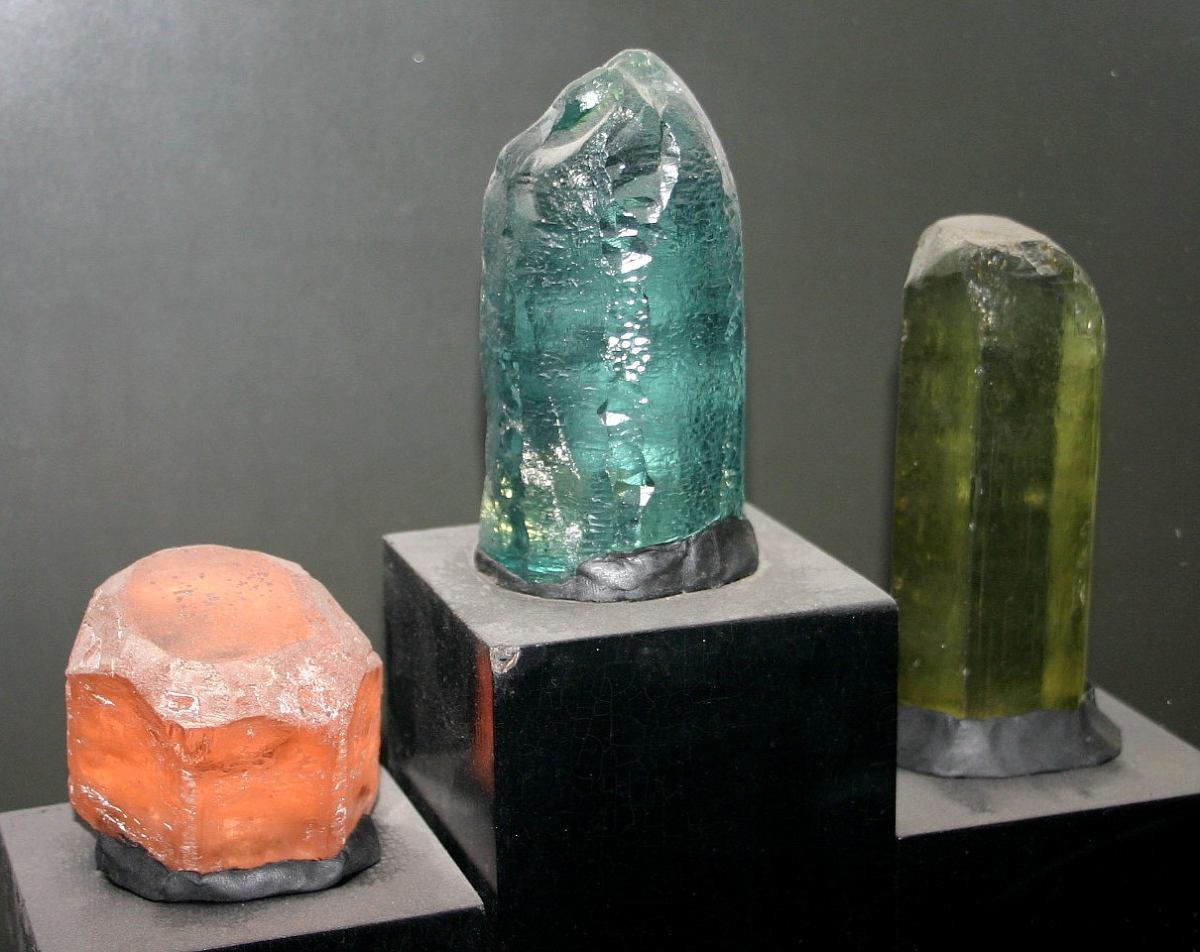 How to Identify Beryl | Properties, Meaning & Uses